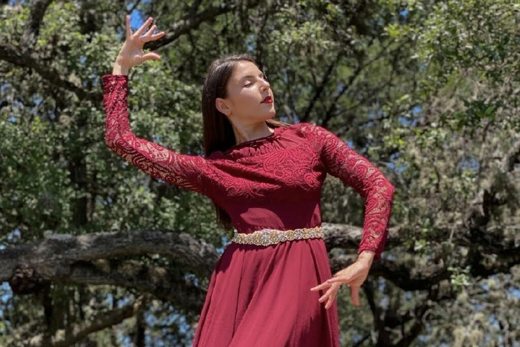 Intro to Persian Dance Class with Parisa Naini – Twin Cities Iranian ...